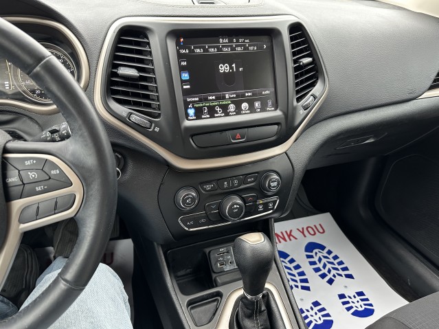 B & B Auto Sales Marks, MS | 2017 Jeep Cherokee Latituda